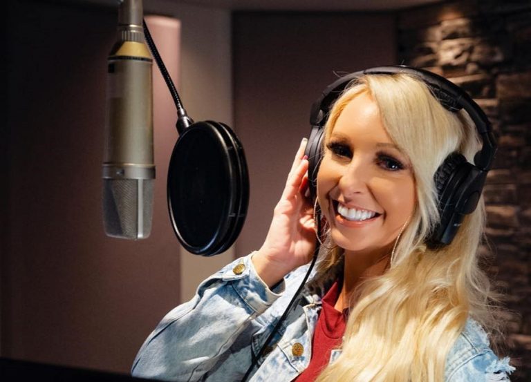 Music Spotlight: Becca Bowen - Tennessee Star