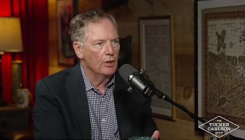 U.S. Trade Rep Bob Lighthizer Tells Tucker Carlson How Outsourcing ...