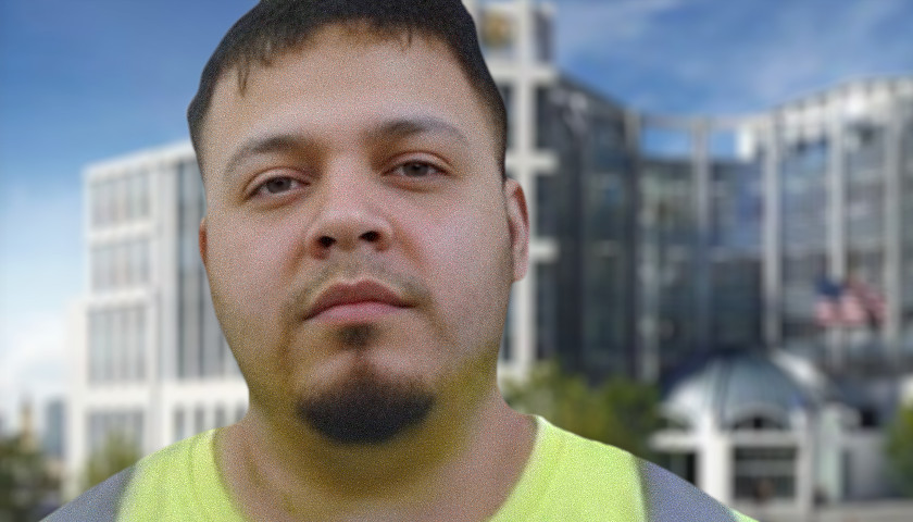 Kilmar Abrego Garcia Lands at BNA, Appears at Nashville Federal ...